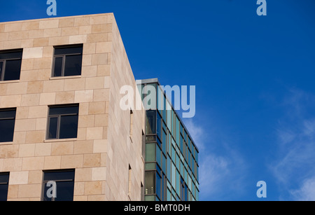 Building E62 at MIT's Sloan School of Management Stock Photo - Alamy