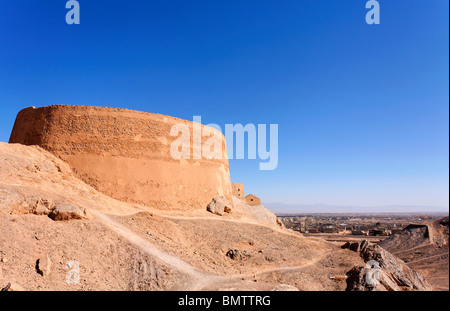 Tower of Silence, Zoroastrian burial ground, Zoroastrianism, Mazdanism ...