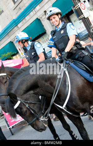female,woman,police officer,police officers,policia,Guardia Urbana ...
