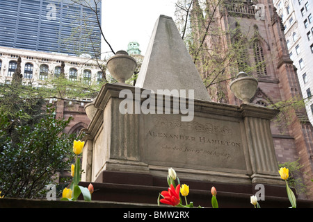 Alexander Hamilton's Tomb, Trinity church, NYC, USA Stock Photo ...