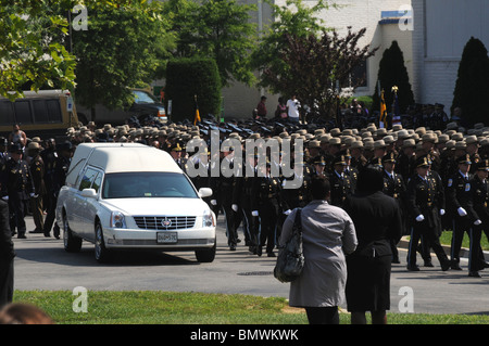 Thousands of police attend the funeral for a state trooper who was ...