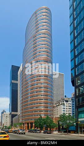Third Avenue Skyscrapers and the "Lipstick Building", NYC Stock Photo ...