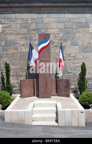 Pretty French Church and war memorial in Verneuil, Champagne region ...