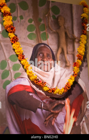 Sonabai Rajawar, Indian Folk Artist Stock Photo - Alamy
