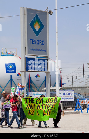 Tesoro Oil refinery headquarters in Wilmington, California near Long ...