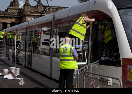 Applying the new Lothian Region Transport livery to the tram-that-might ...