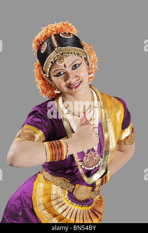 Kumar swami a posture in bharat natyam Stock Photo - Alamy