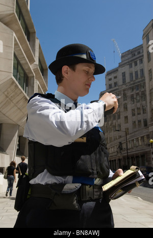 Metropolitan Police and Community Support Officers smiling at the ...