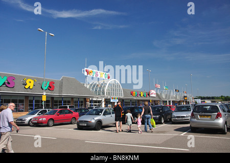 Toys 'R' Us Store, Luton Retail Park, Gipsy Lane, Luton, Bedfordshire ...