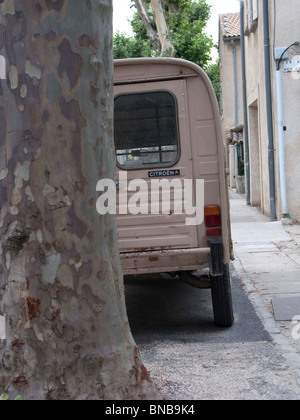 Citroen 2cv , classic , french classic, Franch , van Stock Photo - Alamy