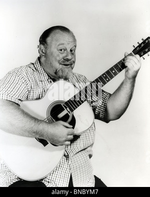 BURL IVES US folk singer and actor 1909 95 Stock Photo - Alamy
