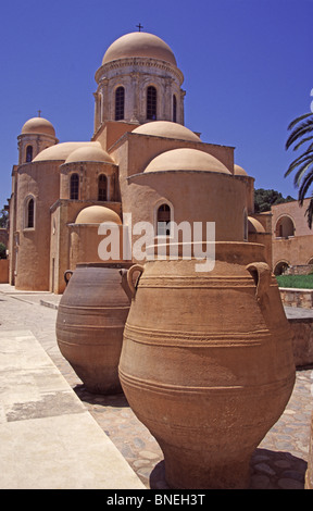 Storage jars for grain crete greece knossos the palace of the minoan ...