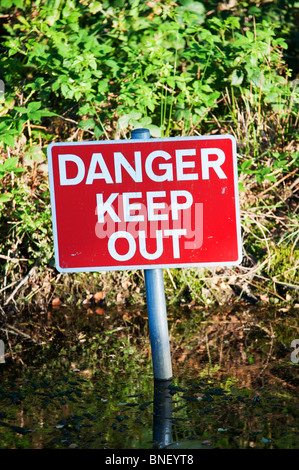 Danger Deep Water, Keep Out Warning Signs Stock Photo - Alamy