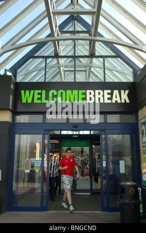 The entrance to the Welcome Break service station (southbound M40 Stock ...