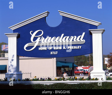 Graceland Elvis Presley mansion sign Memphis USA Stock Photo - Alamy