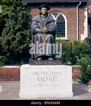 Statue of Sir Thomas Moore at Chelsea Old church in London Stock Photo ...