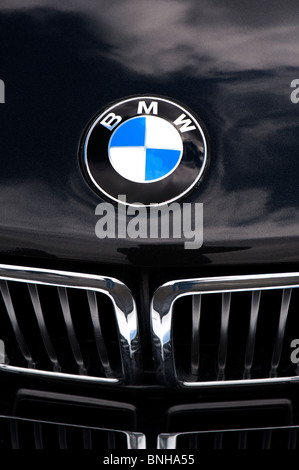 BMW car badge Stock Photo - Alamy