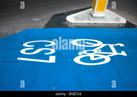 Cycle Superhighway route, London. Here the CS7 route is one of the ...