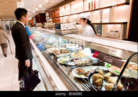Isetan department store, food hall in the basement fish, suhi, East ...