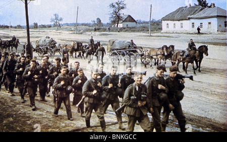 OPERATION BARBAROSSA German infantry advance into Russia in 1941 ...