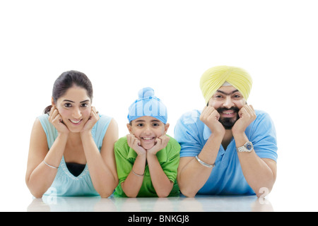 A HAPPY SIKH FAMILY POSING TOGETHER Stock Photo - Alamy