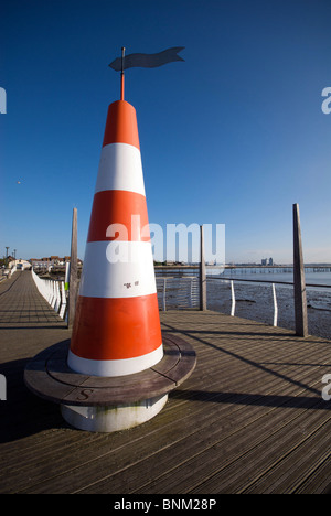 Hythe Hampshire UK Promenade Balustrade Pier Stock Photo - Alamy