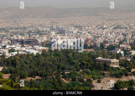 A thick layer of smog covering the city of Athens, Greece Stock Photo ...