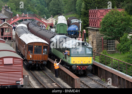 Class 25 Bo Bo Diesel Locomotive, BR Two Tone Green Livery Stock Photo ...