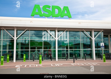 ASDA supermarket entrance with shopping cart pick up Stock Photo - Alamy