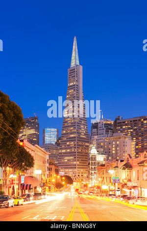 Pyramid building and skyscrapers in downtown San Francisco California ...