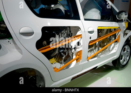 cut section of car body safety bumper Stock Photo - Alamy