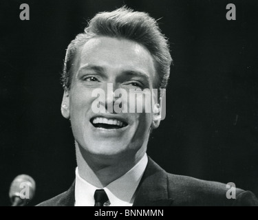 FRANK IFIELD Australian-English singer in Piccadilly Circus, London, in ...
