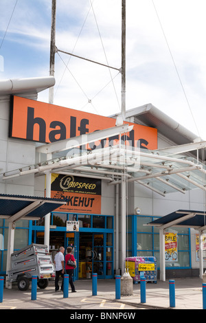 The entrance to a halfords store Stock Photo - Alamy
