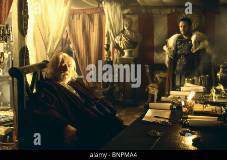 GLADIATOR RICHARD HARRIS as Marcus Aurelius, RUSSEL CROWE Date: 2000 ...