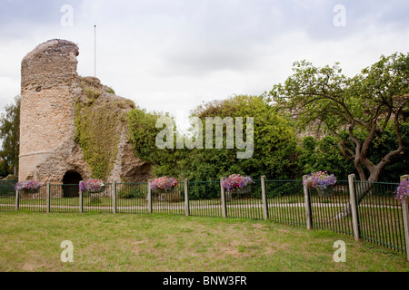 Bungay castle, Suffolk Stock Photo - Alamy