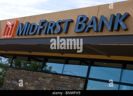 A branch of the MidFirst Bank Stock Photo - Alamy