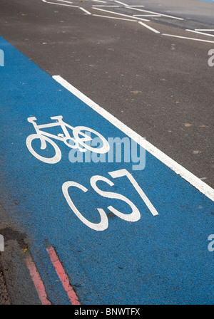 CS7 - blue cycle super highway in Clapham Stock Photo - Alamy