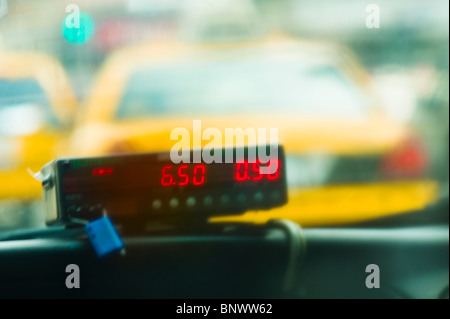 New York City taxi meter showing 194 Dollar fare Stock Photo - Alamy