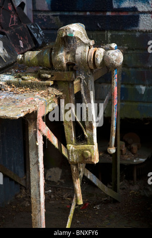 vice vices engineer engineering engineers bench work skill skills ...