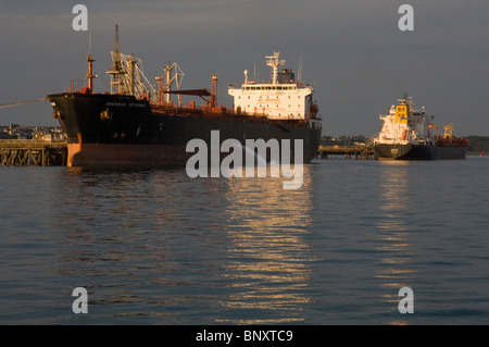 Oil tanker berthed at Texaco oil refinery, Milford Haven, Pembrokeshire ...