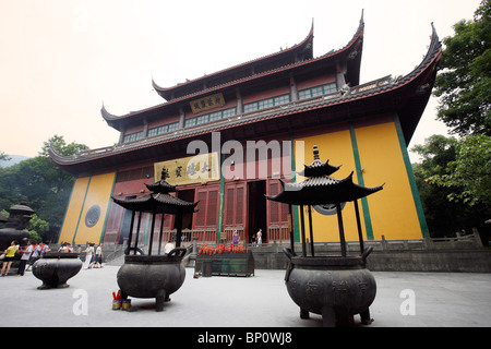 Lingyin Temple, Hangzhou Stock Photo - Alamy