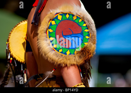 A young natives wearing Huron-Wendat traditional dresses and paint ...