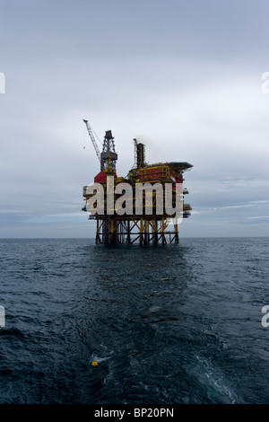 Tern A oil rig Stock Photo - Alamy