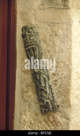 MEZUZAH PARCHMENT SCROLL IN IT'S DECORATED CASE ATTACHED TO THE ...