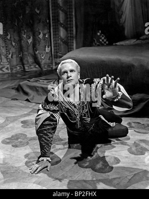 HAMLET 1948 Rank Film with Laurence Olivier and Jean Simmons as Ophelia ...