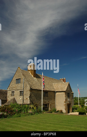 Sulgrave Manor, an English historic house built and lived in by the ...