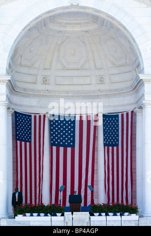 The Arlington Memorial Amphitheater in Arlington, Virginia Stock Photo ...