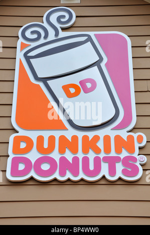 A shop sign of DUNKIN DONUTS, on May 07, 2022 in New-York City, USA ...