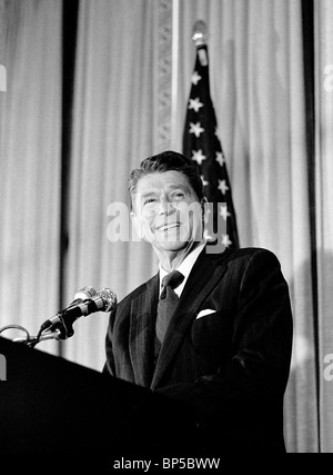 President Ronald Reagan at press conference in San Francisco ...