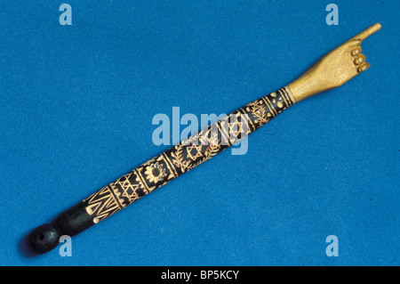 5132. TORAH POINTER (YAD), IT IS USED WHEN READING THE TORAH SCROLL SO ...